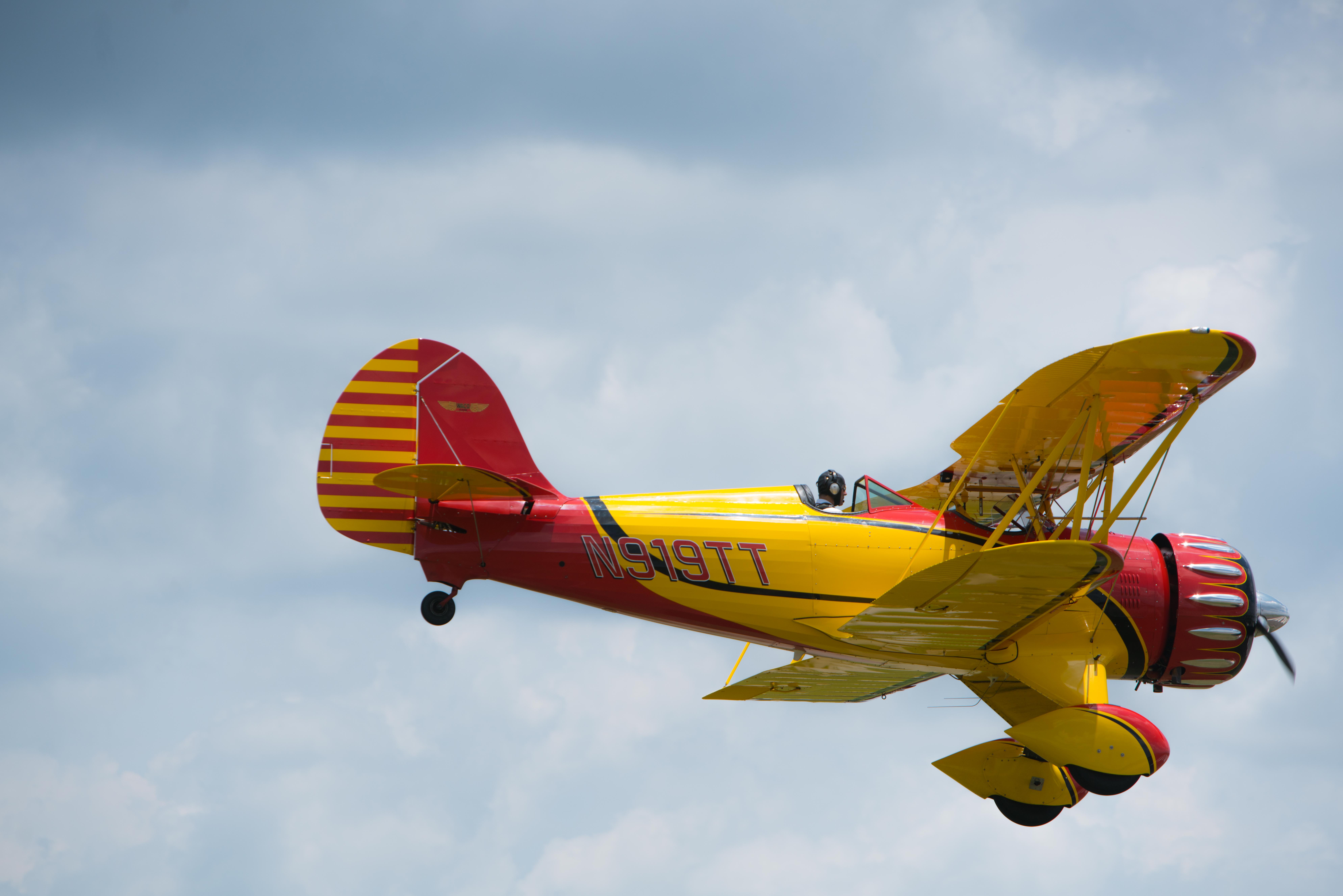 Texas Biplane - HOUSTON BIPLANE RIDES! Custom flights available!
